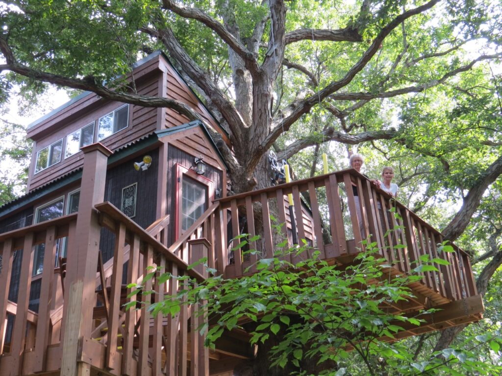 Treehouse Log Cabin Rentals in Shawnee Forest
